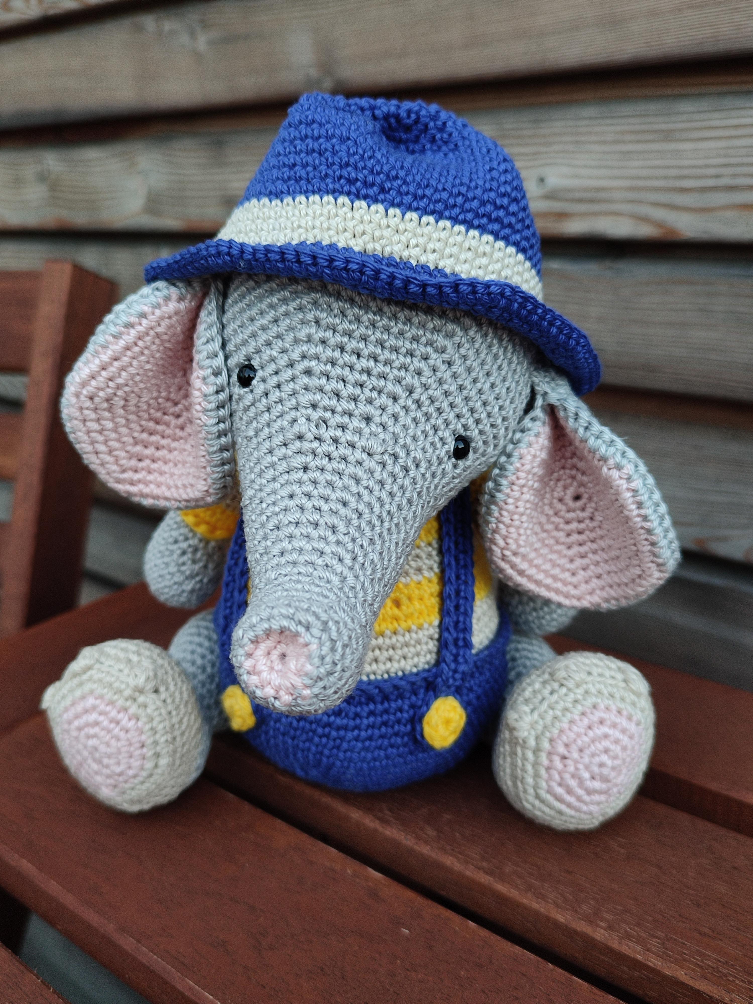 Amigurumi.com - Creations - Doki the elephant from Amigurumi Treasures 2