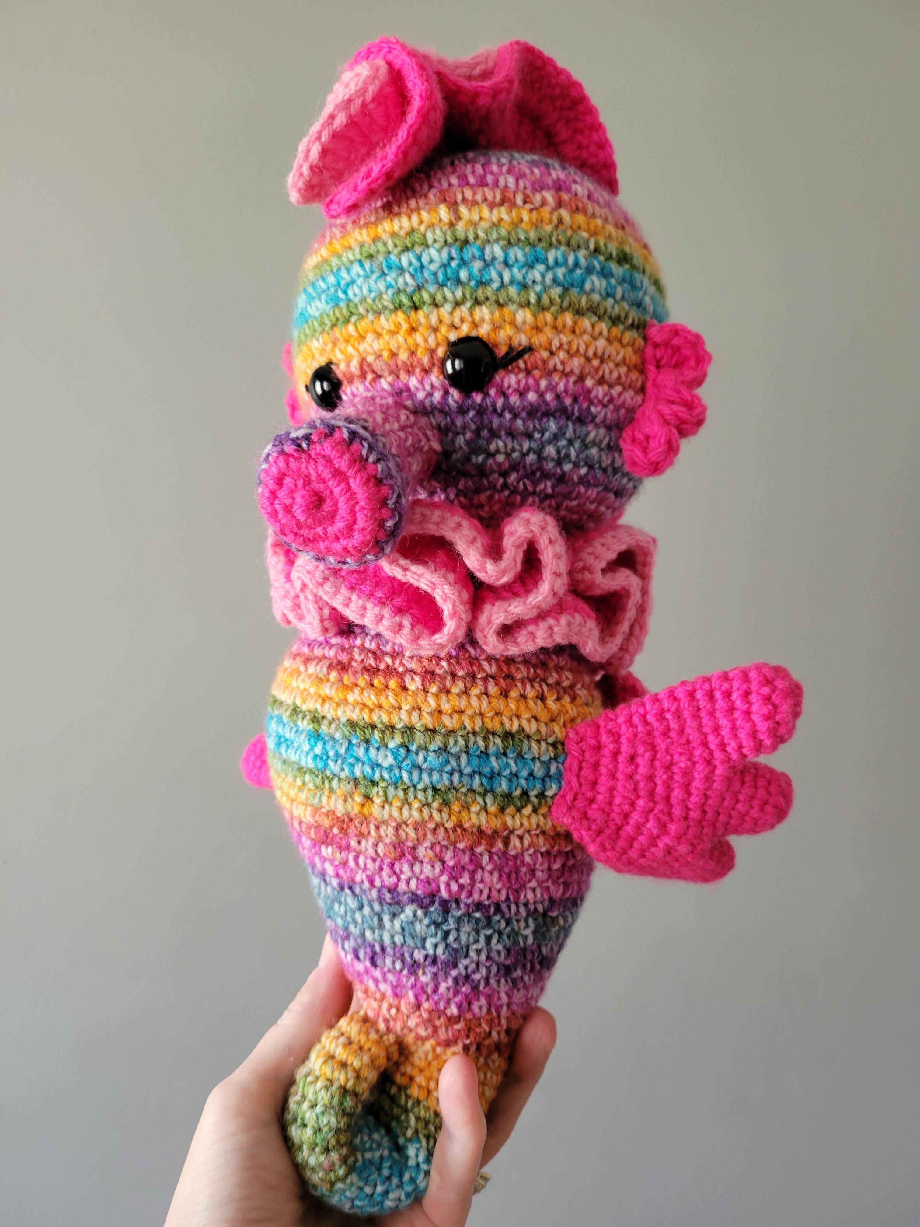 Amigurumi.com - Creations - Mackenzie the seahorse from Amigurumi ...