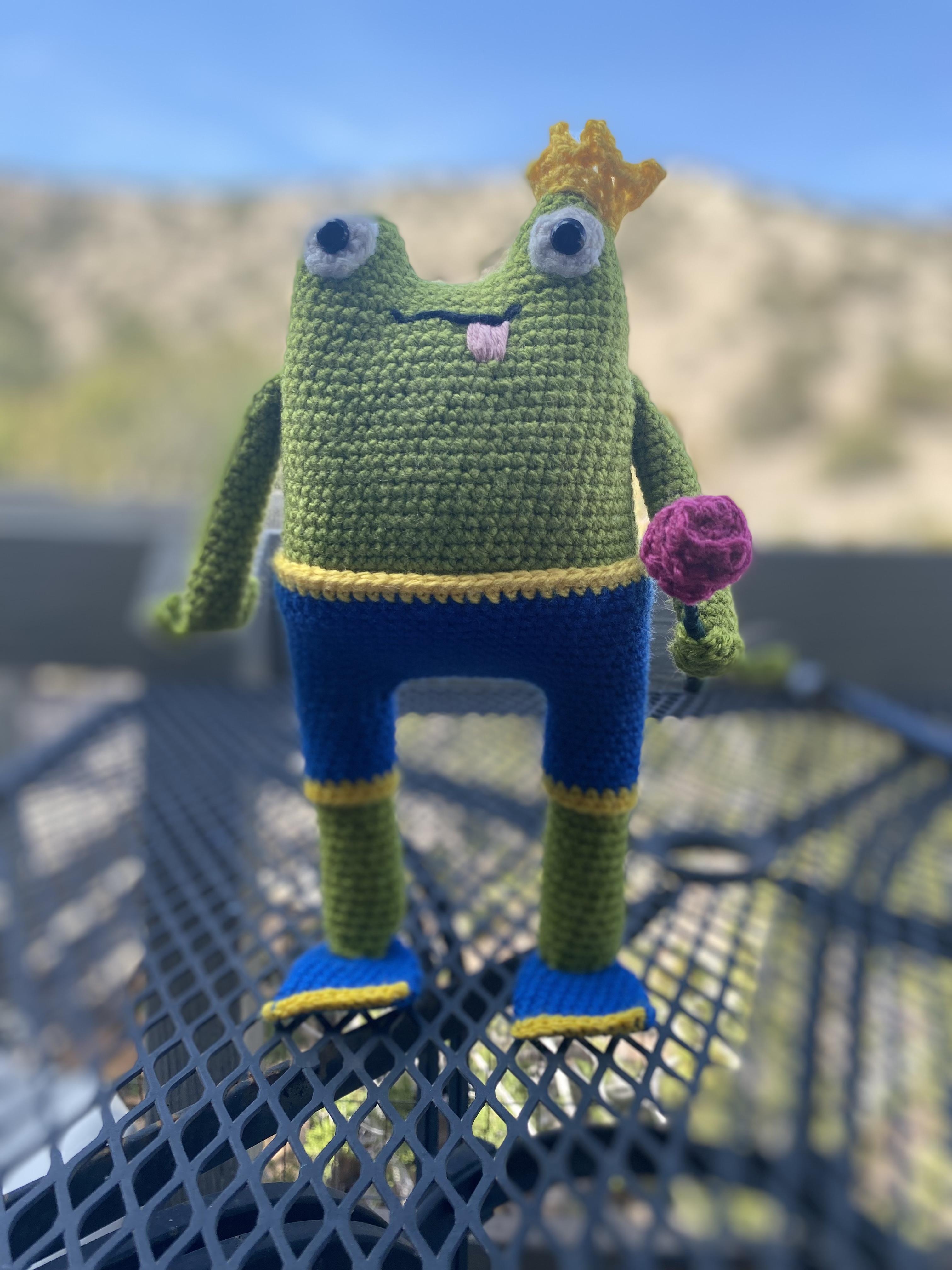 Amigurumi.com - Creations - Victor Frog from Animal Friends of Pica Pau