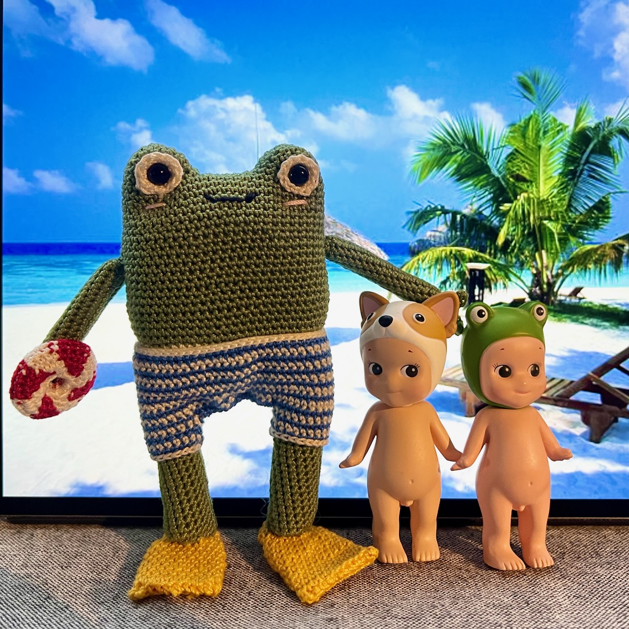 Amigurumi.com - Creations - Victor Frog from Animal Friends of Pica Pau