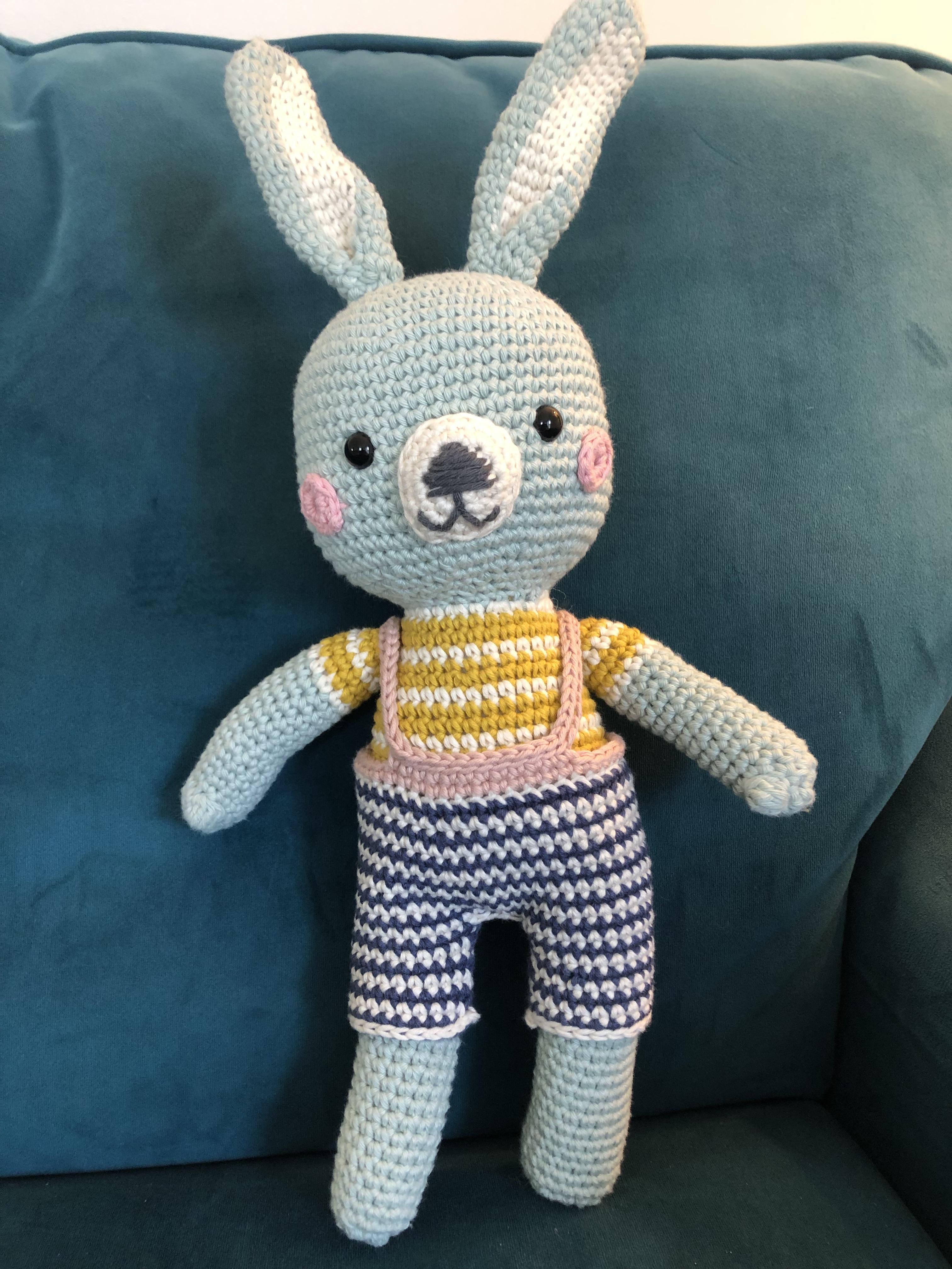 Amigurumi.com - Creations - Gilbert Rabbit from Animal Friends of Pica ...
