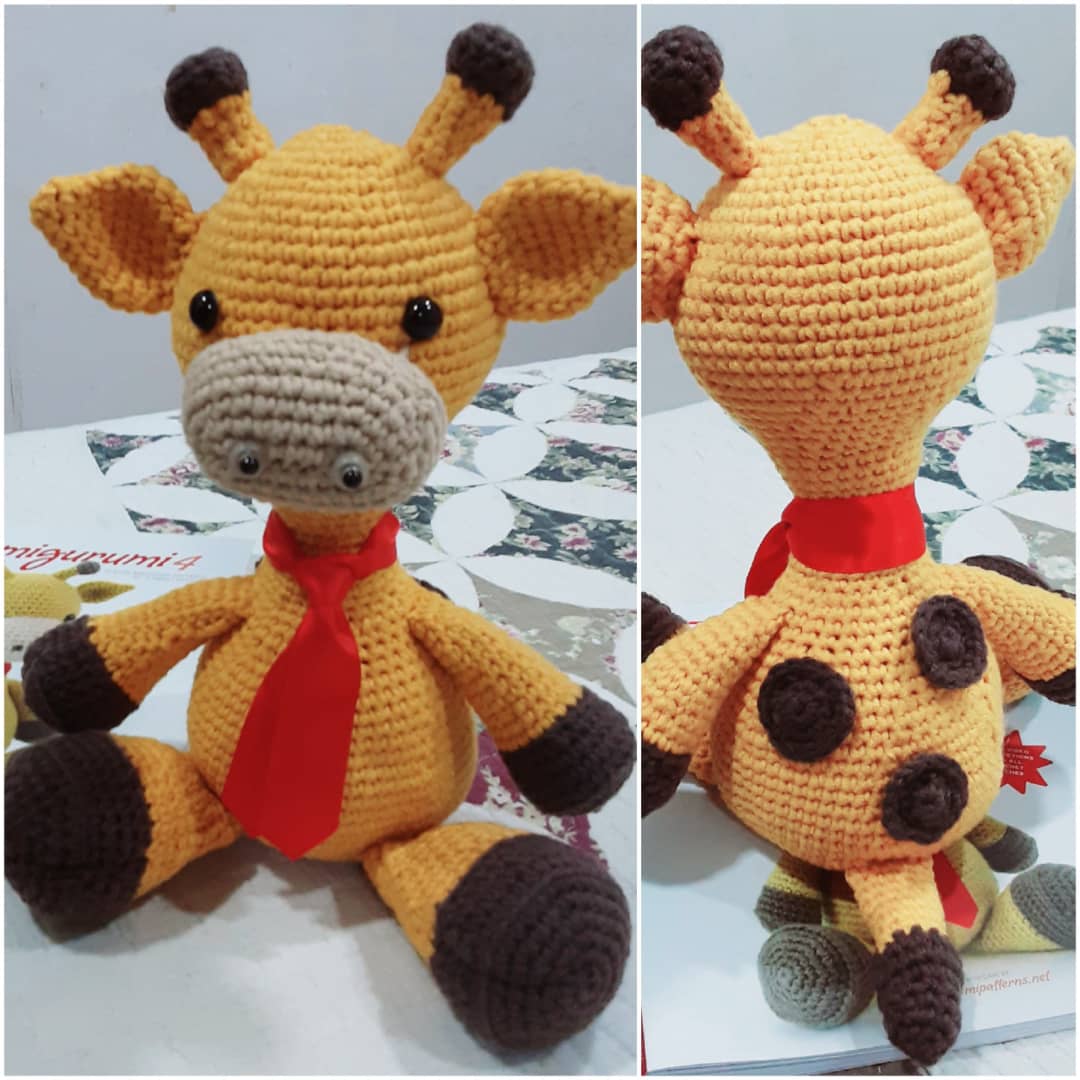 Amigurumi.com - Creations - Stanley the Giraffe from Zoomigurumi 4