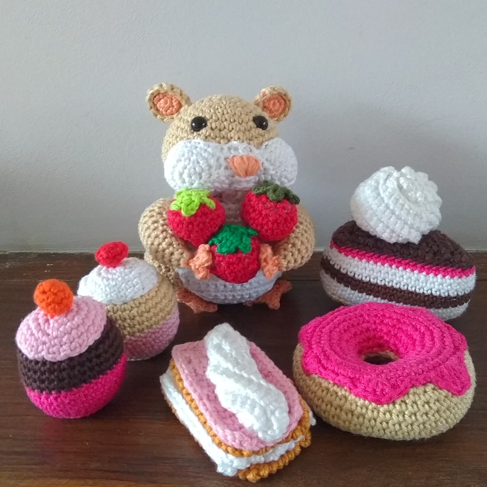 Amigurumi.com - Creations - Hamish the Hamster from Zoomigurumi 7