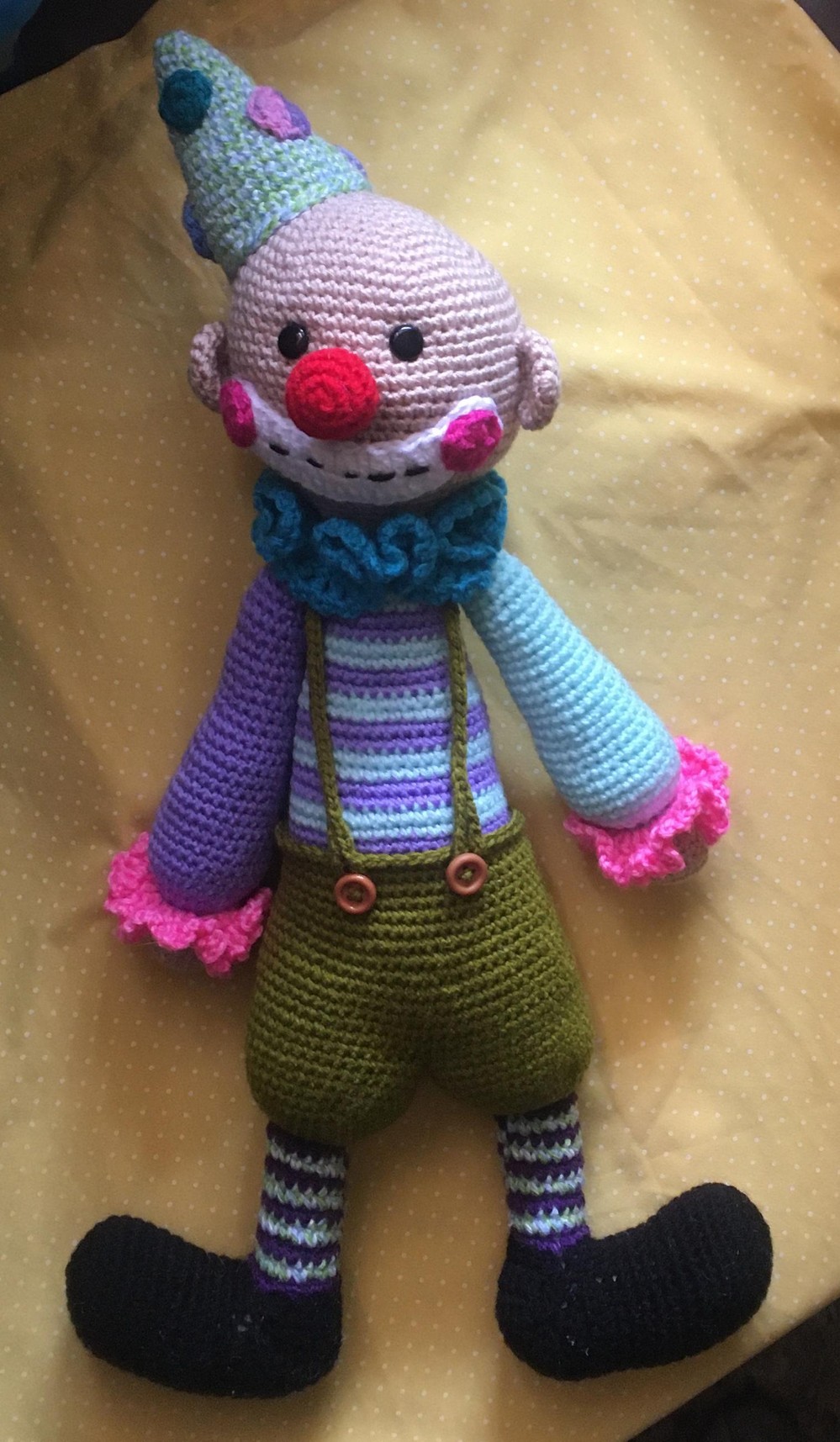 Amigurumi.com - Creations - Chatterbox the Clown from Amigurumi-Circus