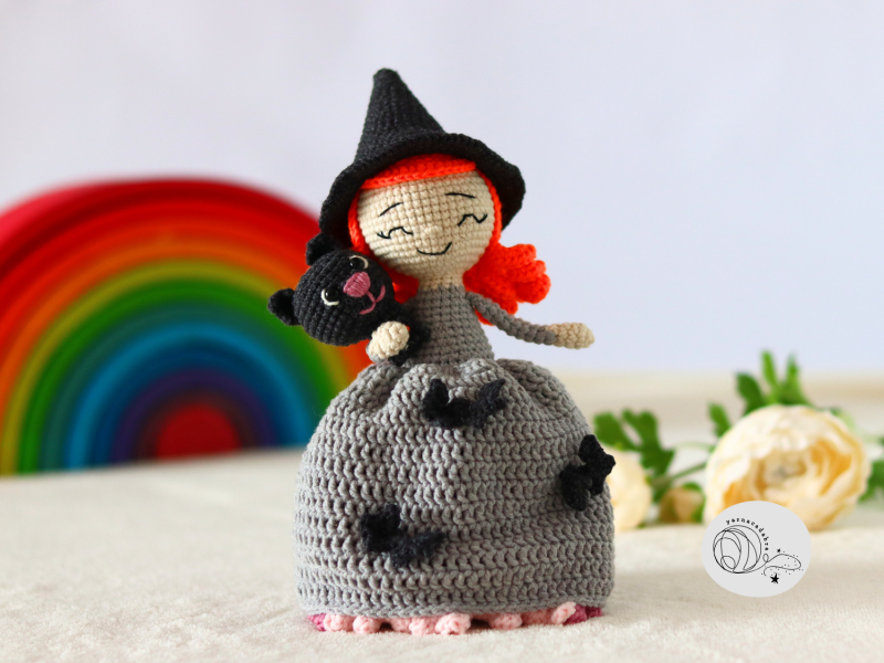 Reversible doll: princess to witch amigurumi pattern - Amigurumi.com