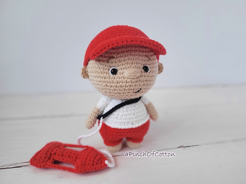 Charlie the Lifeguard amigurumi pattern - Amigurumi.com