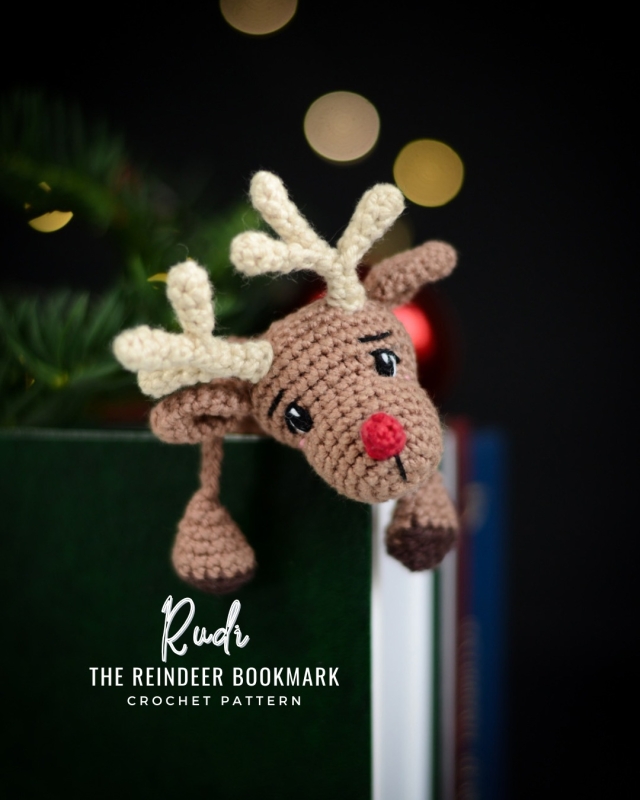 Rudi the reindeer bookmark amigurumi pattern - Amigurumi.com