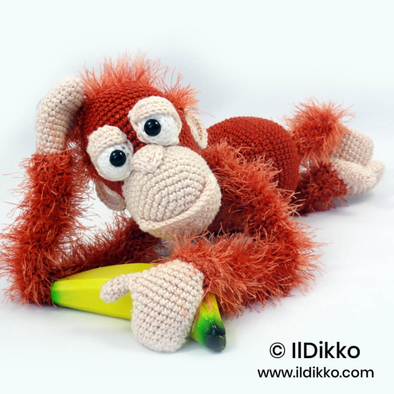Oscar the Orangutan amigurumi pattern - Amigurumi.com