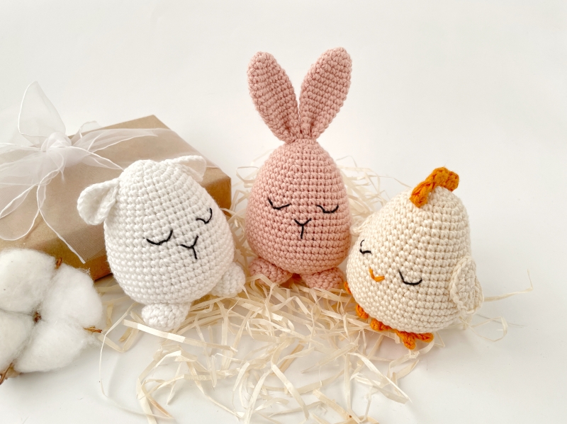 Easter eggs: bunny, chicken, sheep amigurumi pattern - Amigurumi.com